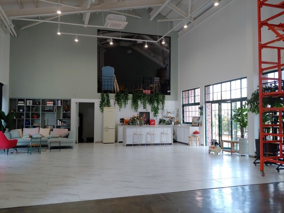 필름메이커스 커뮤니티 - 배우 이광기가 디테일까지 고심하며 만든 스튜디오, STUDIO KKI